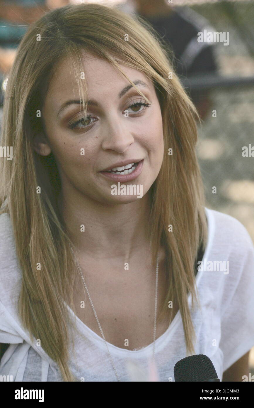 Nicole Richie participates in the 'Bing Summer of Doing' event in New ...