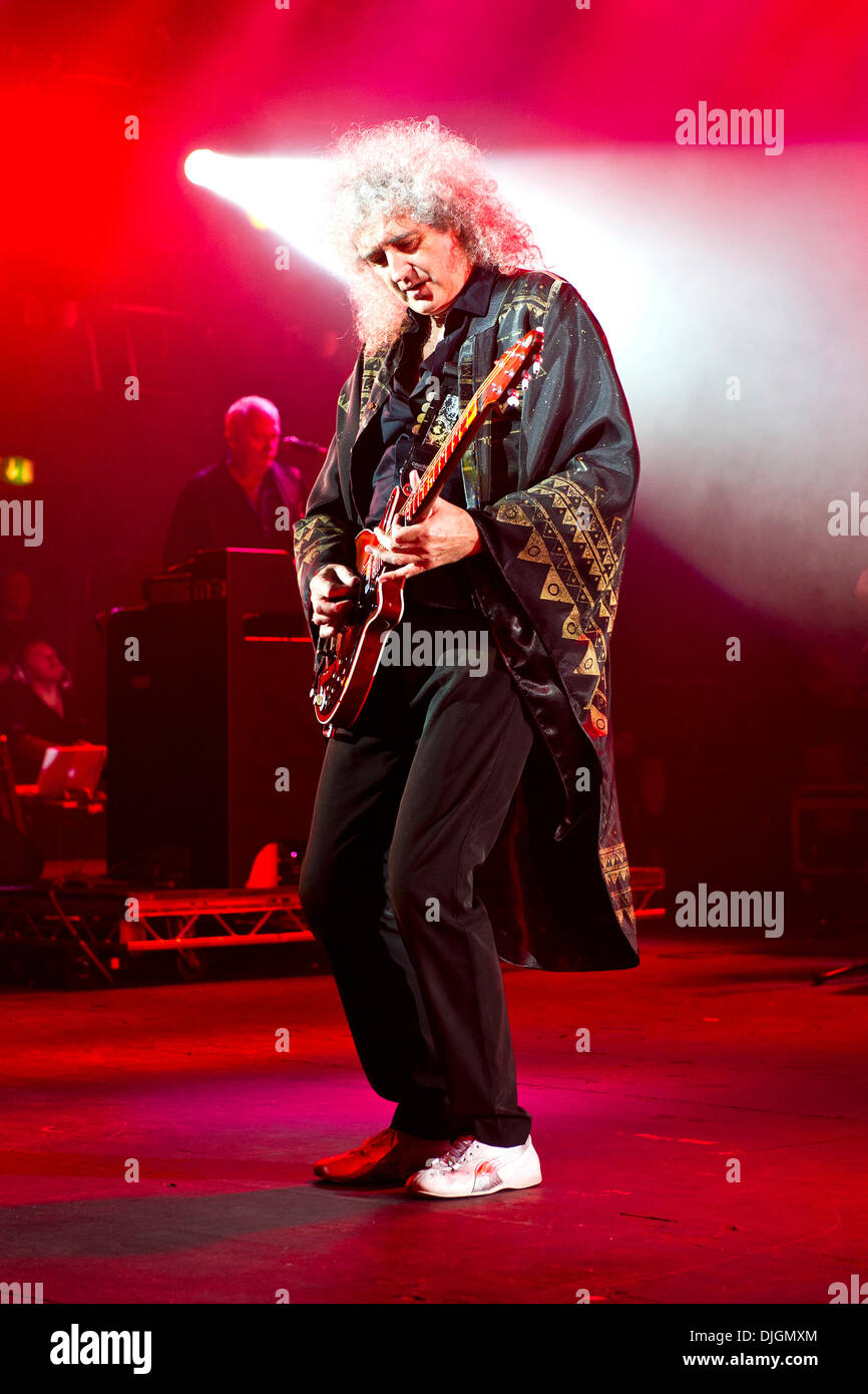 Brian May of Queen performing live at the Apollo Hammersmith London ...