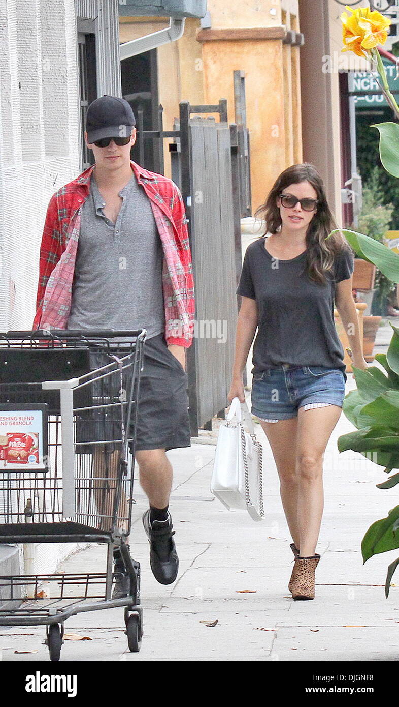 Rachel Bilson and boyfriend Hayden Christensen seen out and about in ...