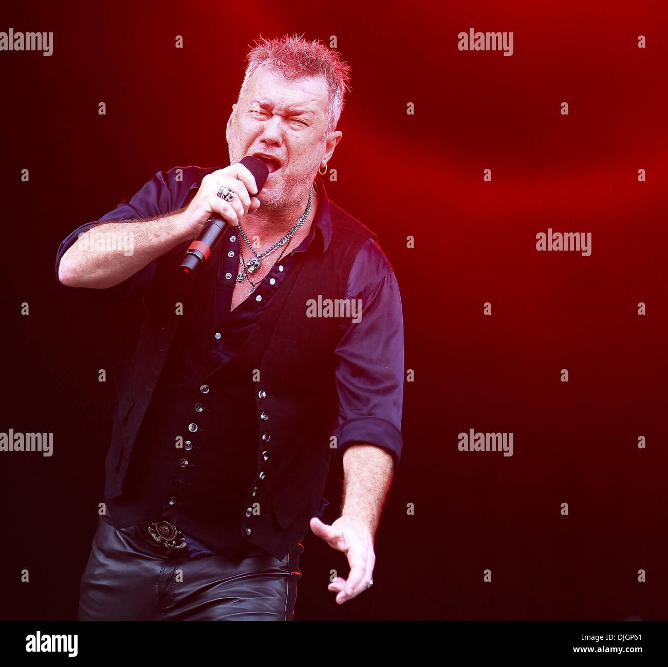 Jimmy barnes and cold chisel hi-res stock photography and images - Alamy