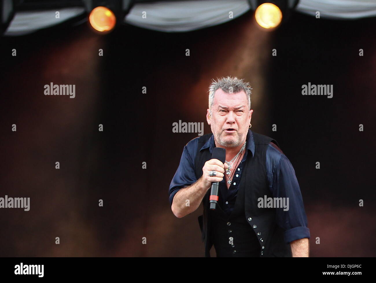 Jimmy barnes and cold chisel hi-res stock photography and images - Alamy