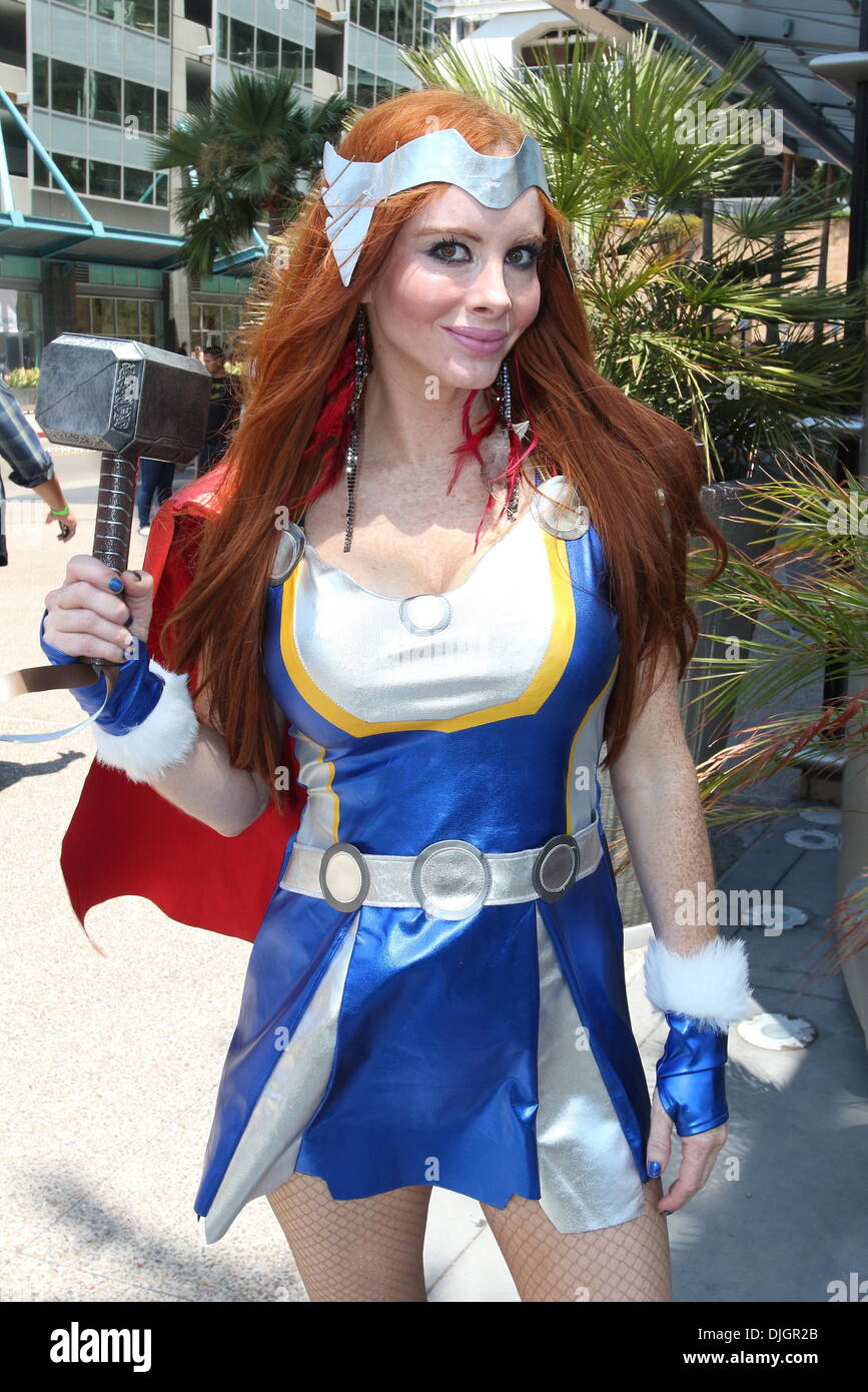 Comic con girl hi-res stock photography and images - Alamy