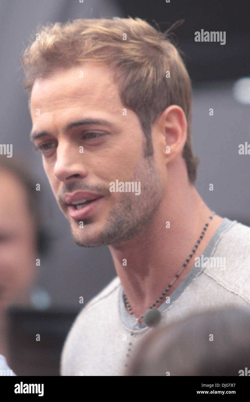 William Levy Celebrities at The Grove to appear on entertainment news ...