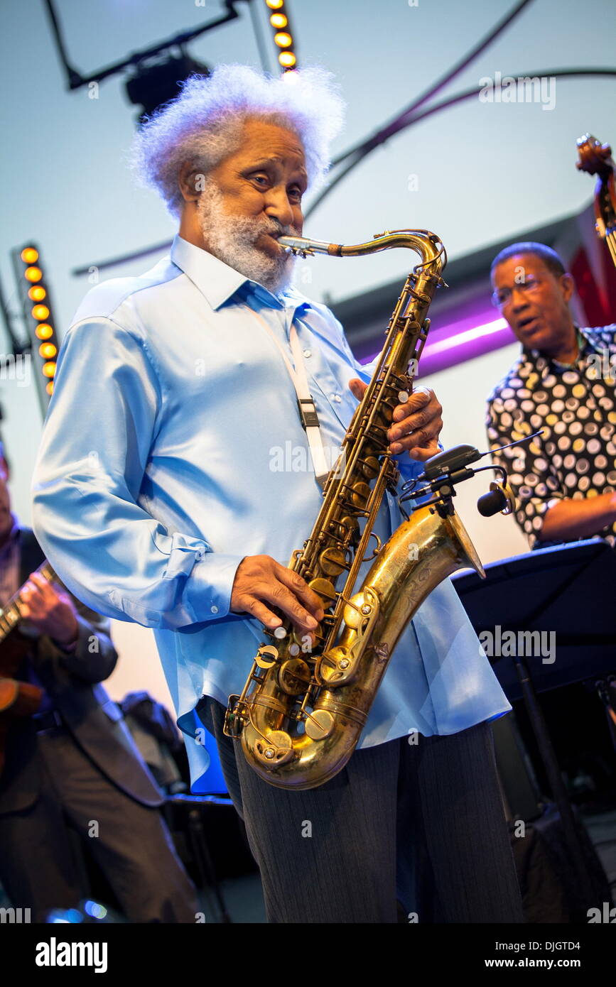 Nice jazz festival france hi-res stock photography and images - Alamy