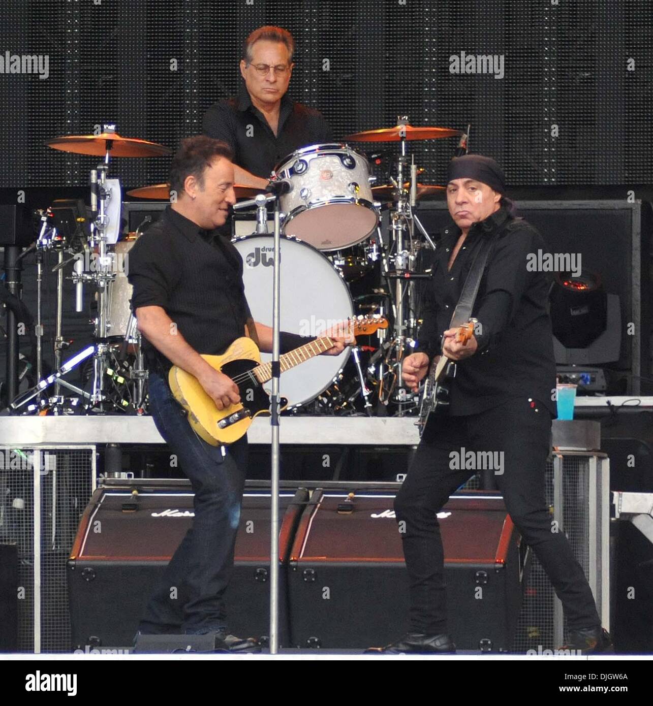 Bruce Springsteen with Steven van Zandt Bruce Springsteen performs at ...