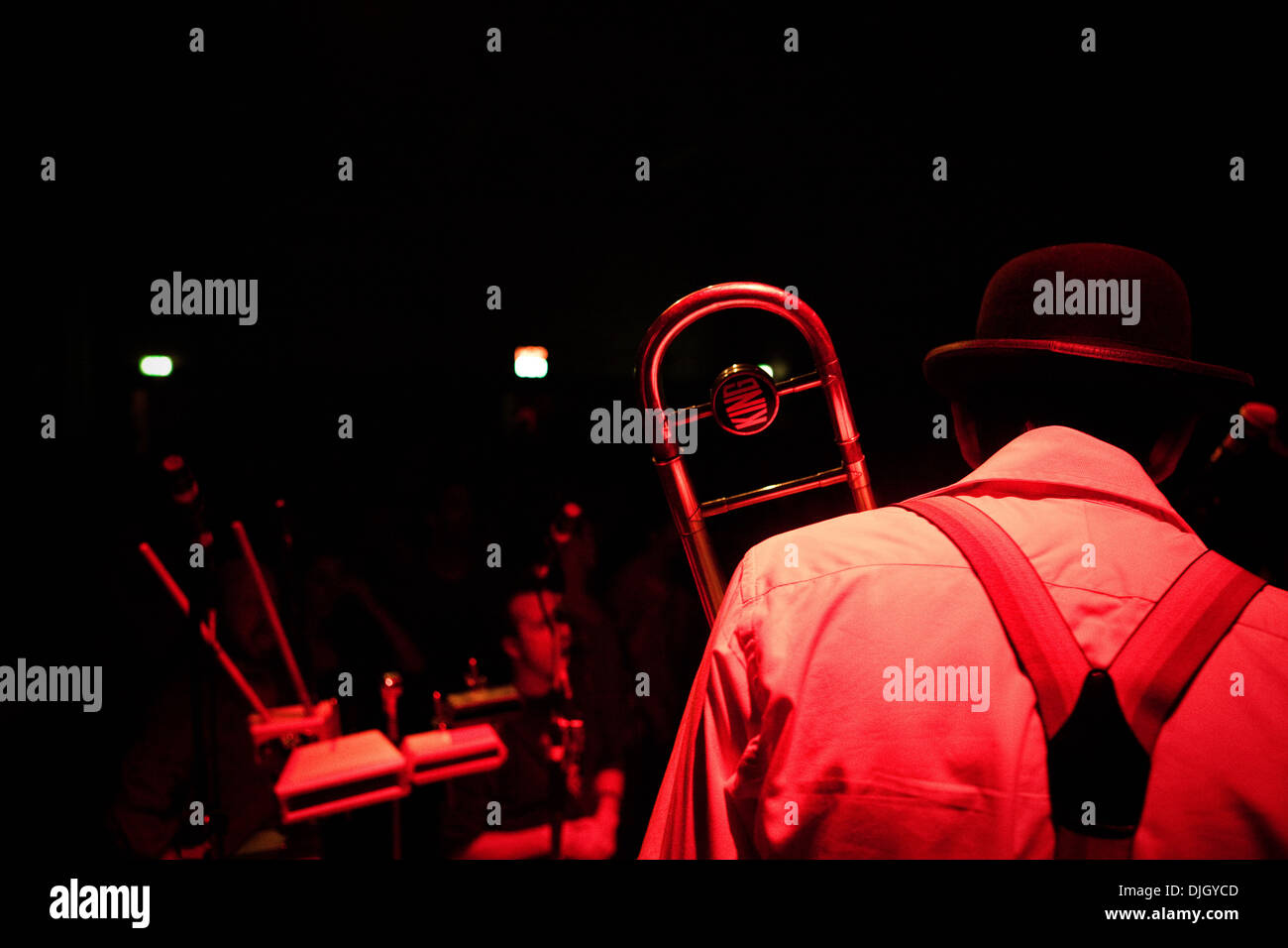 Live Music Performance Stock Photo - Alamy