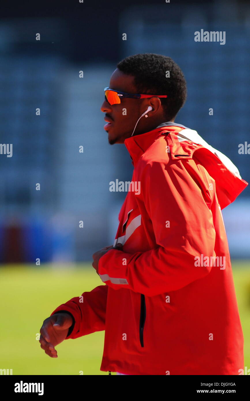 Kerron Clement The USA Olympic Track and Field team train at Alexander ...