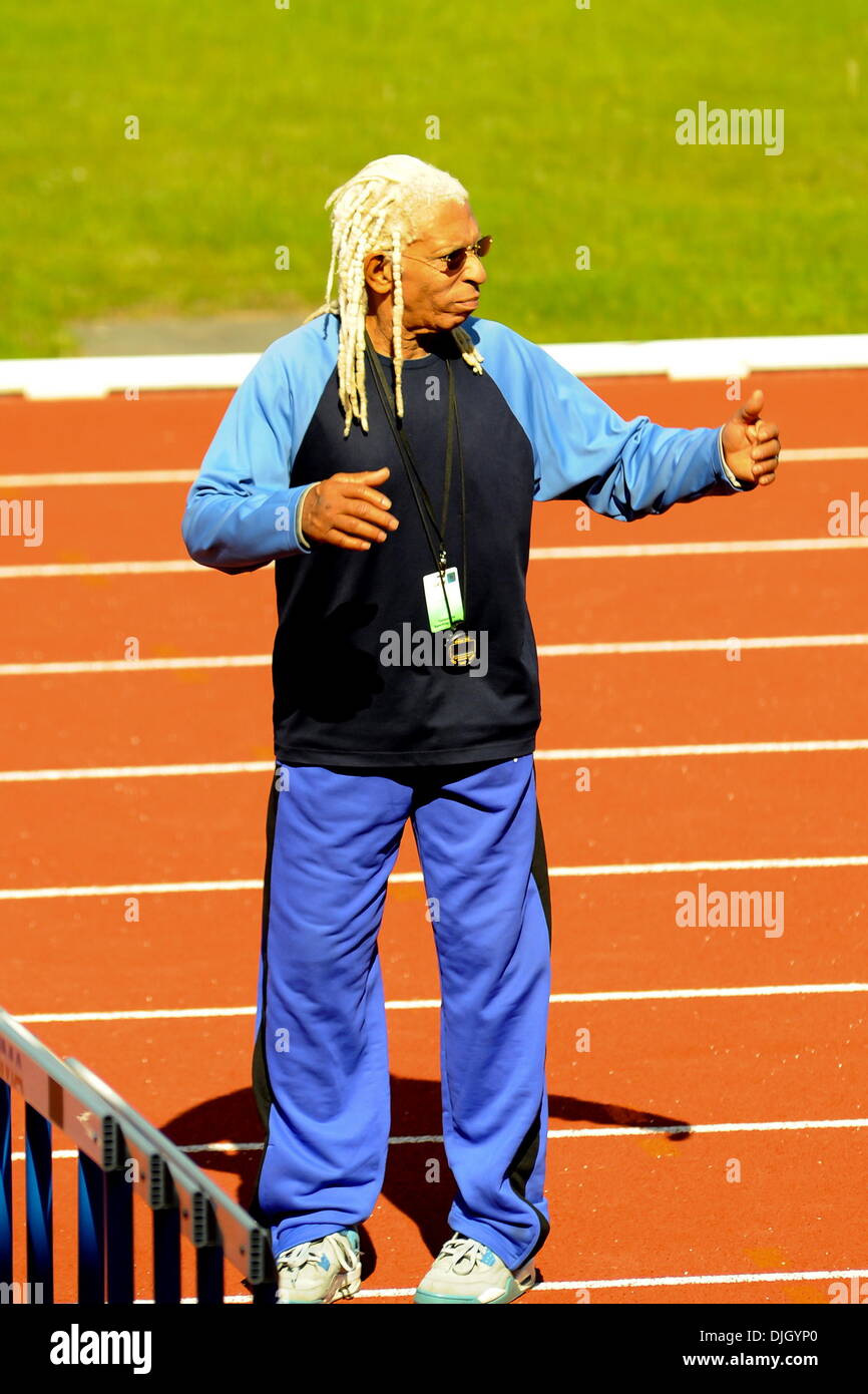 Coach Little The USA Olympic Track and Field team train at Alexander ...