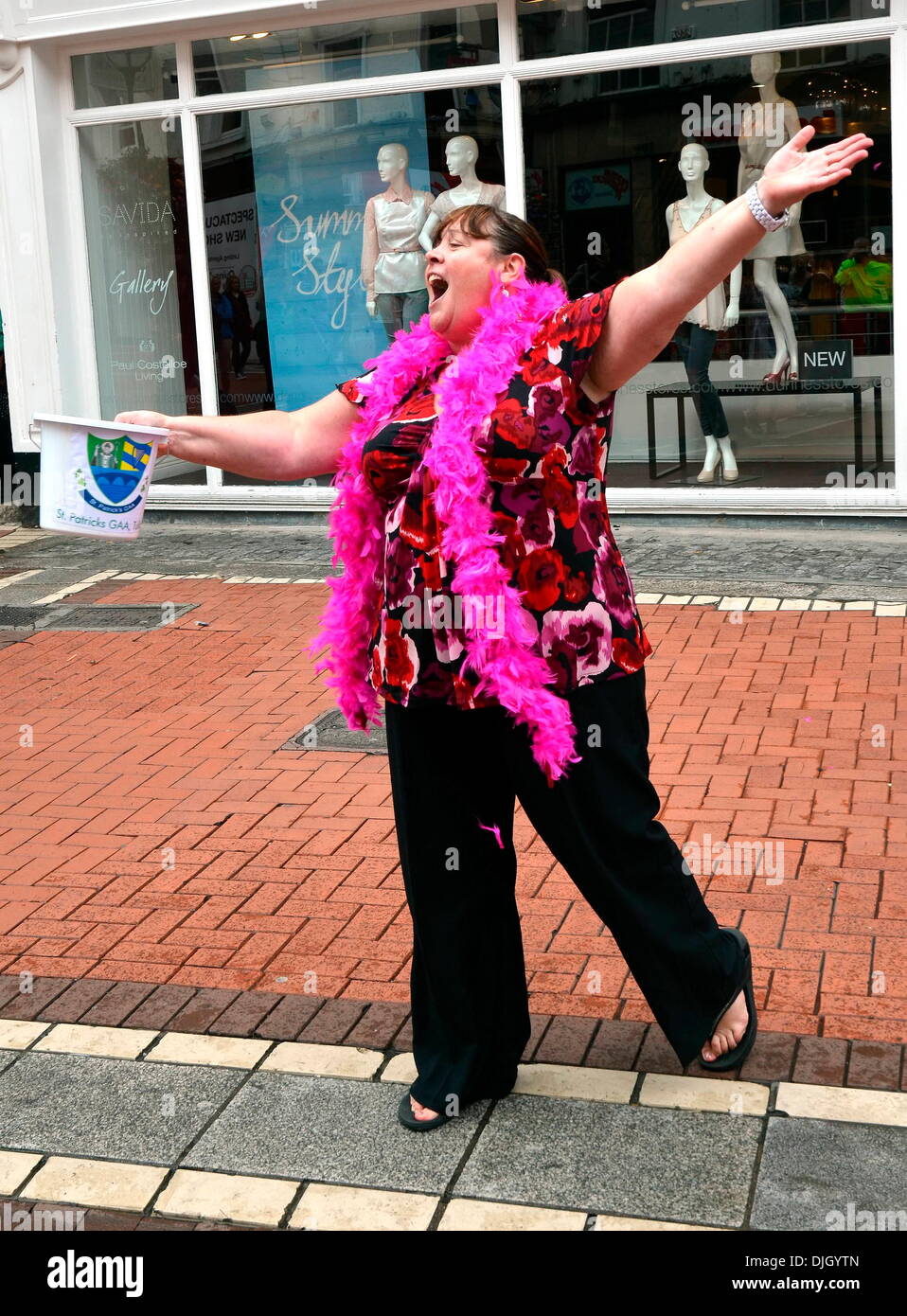 Mary Byrne Singers Mary Byrne and Richie Hayes film scenes for RTE's ...