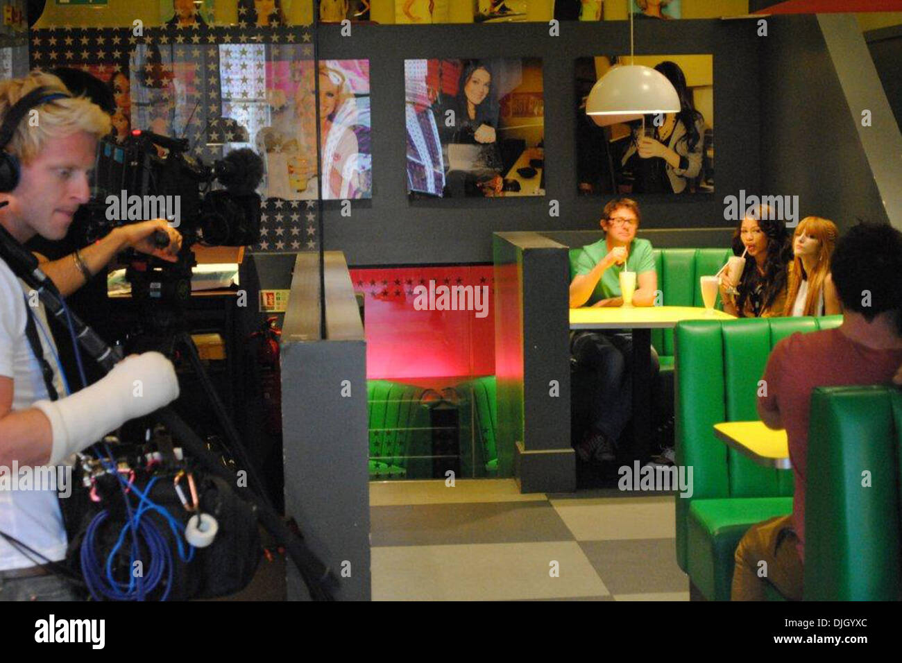 Bella Thorne and Zendaya from Disney's No.1 TV Show "Shake It Up ...