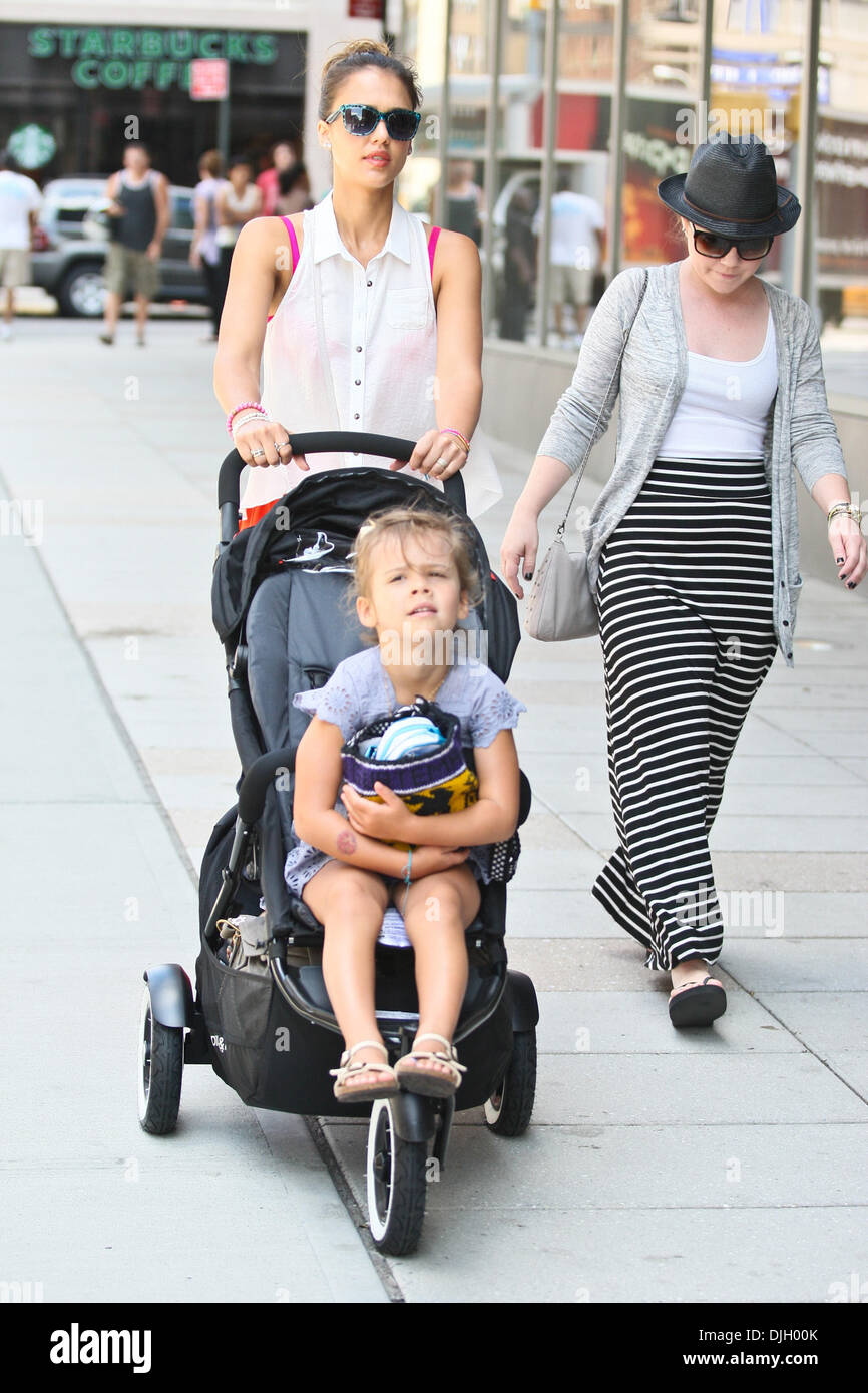 Jessica Alba leaving her hotel with her daughters Haven Garner Warren ...