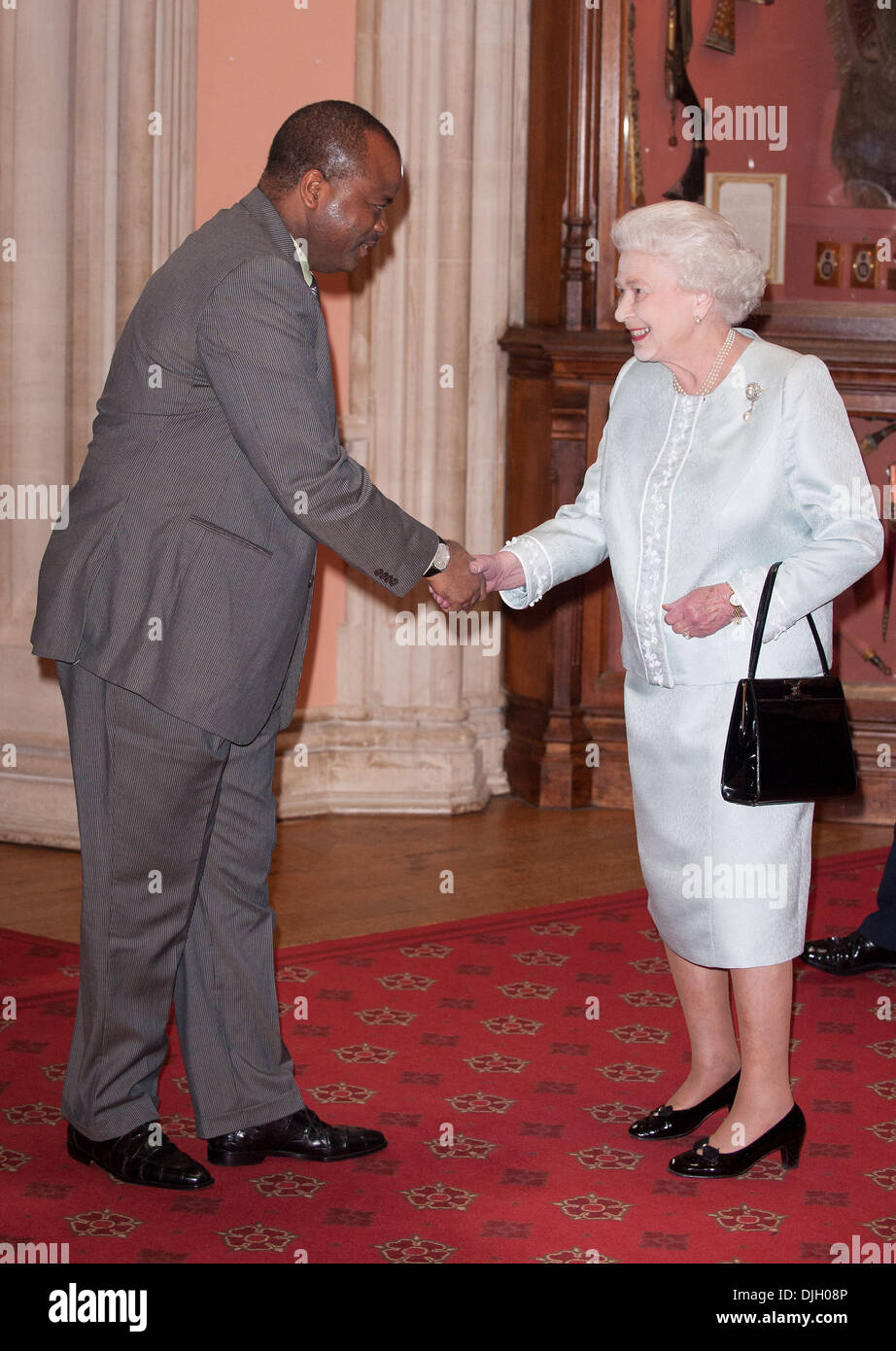 King Mswati III of Swaziland and Queen Elizabeth II Guests are greeted ...