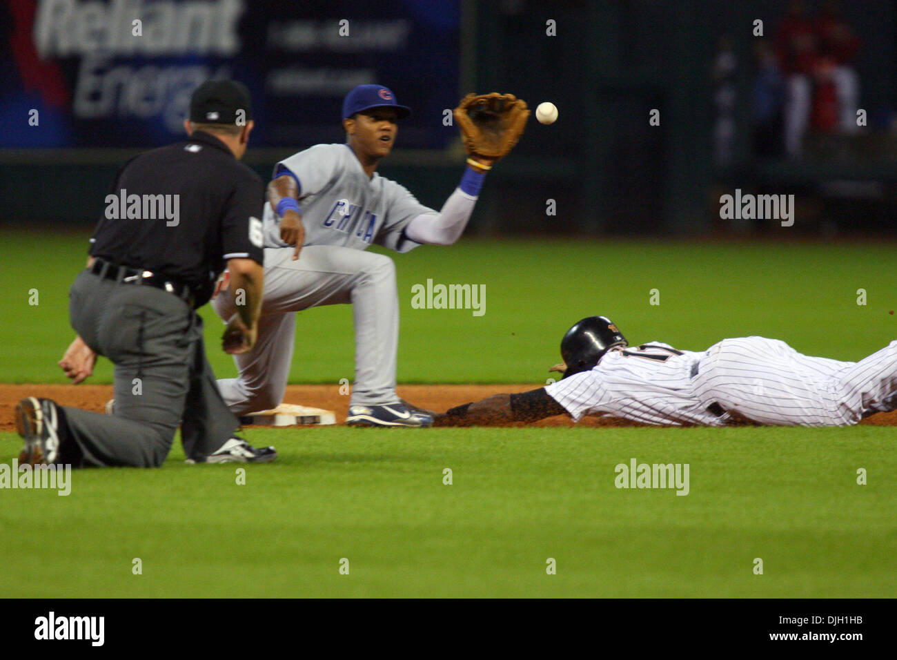 Houston Astros Outfielder Jason Bourgeois (11) steals second base in ...