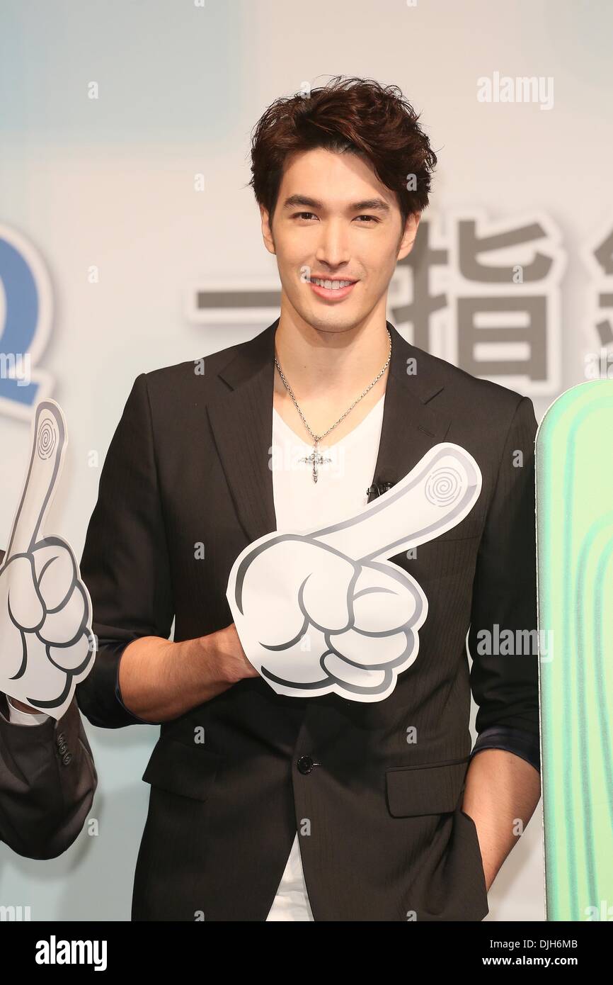 Taipei, China. 27th Nov, 2013. Model Vivian Dawson attends commercial activity in Taipei, China ...