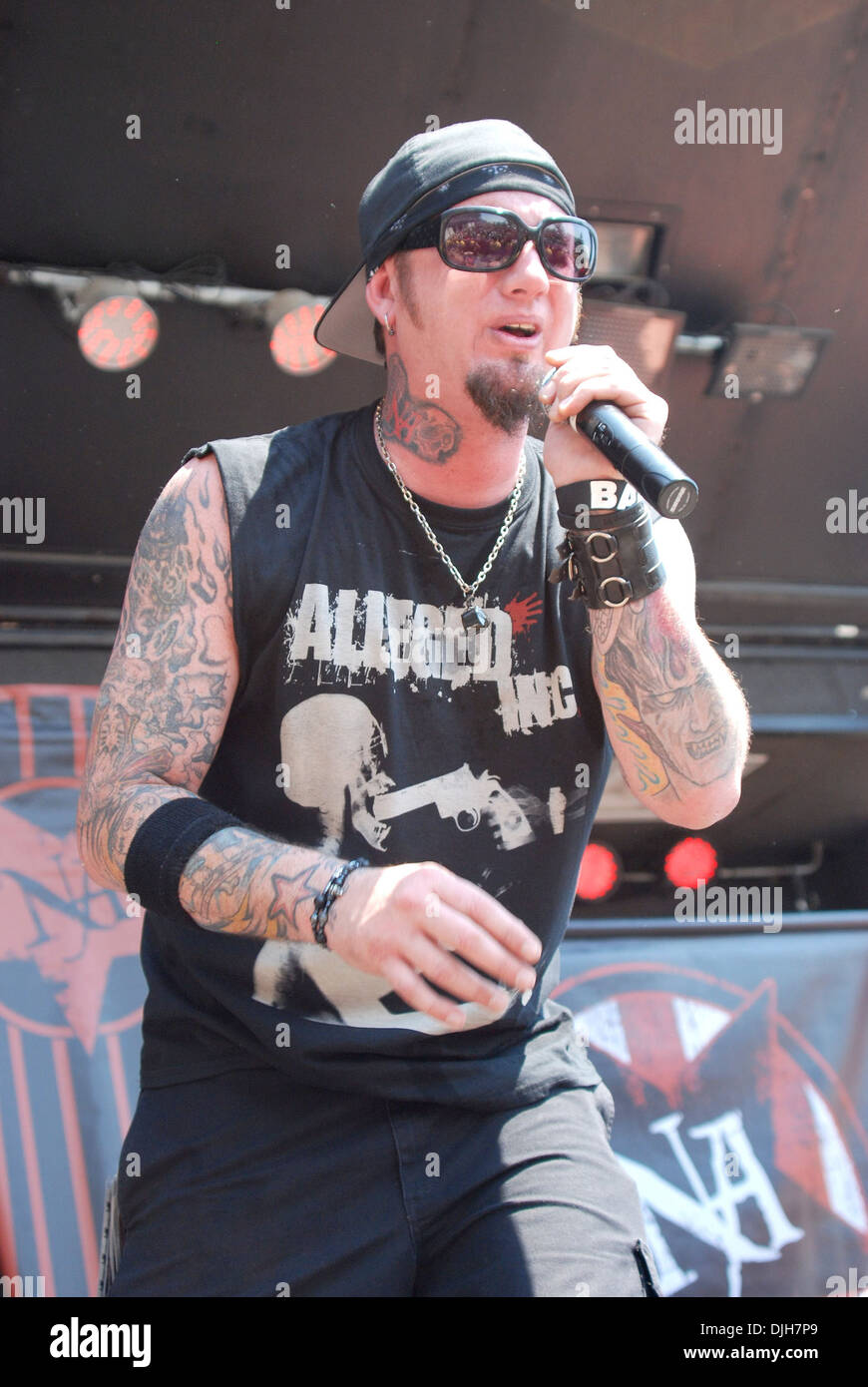 Tom Cline of Noise Auction Rock on the Range 2012 - Day 1 Columbus ...