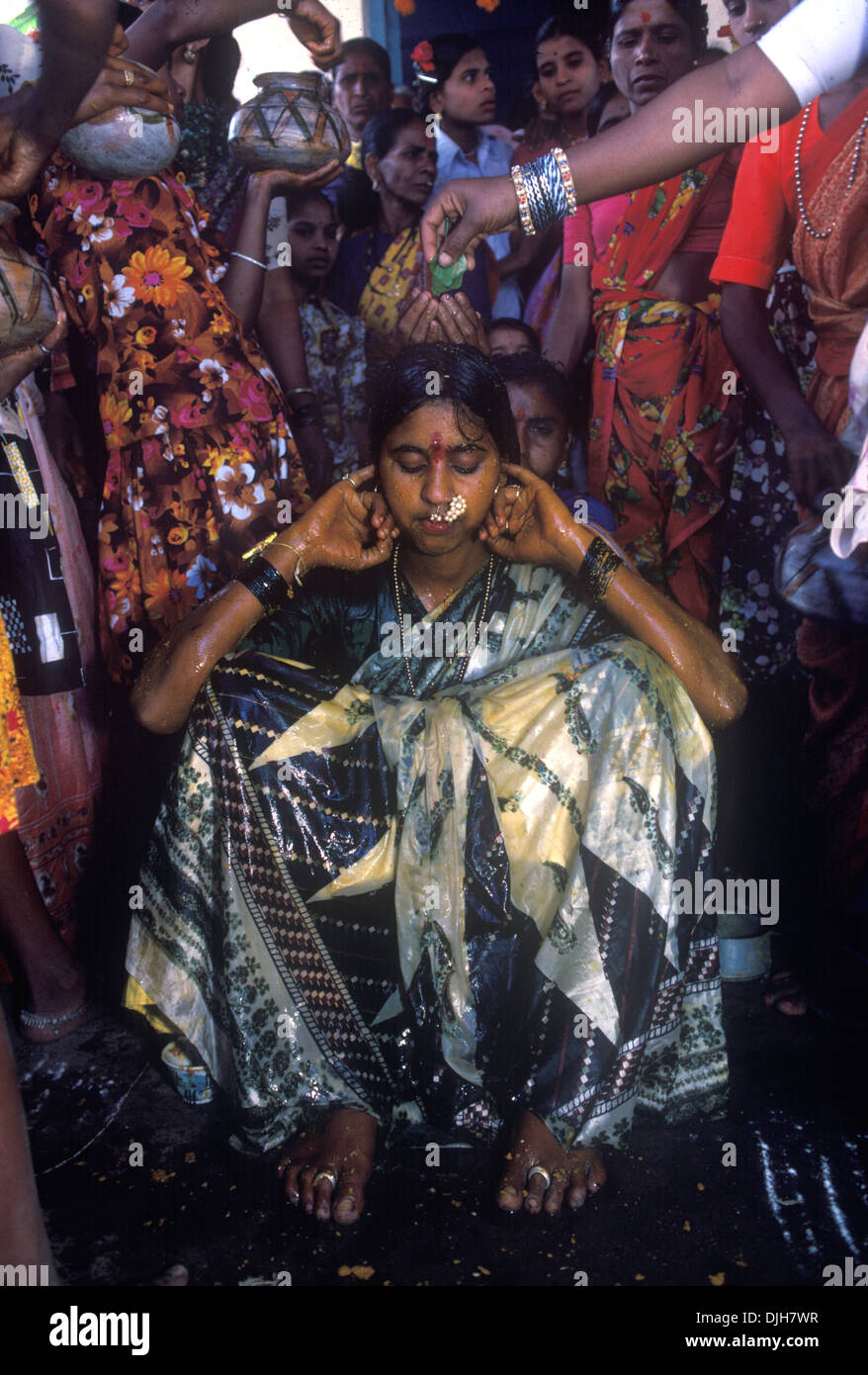 Archival hindu wedding hi-res stock photography and images - Alamy