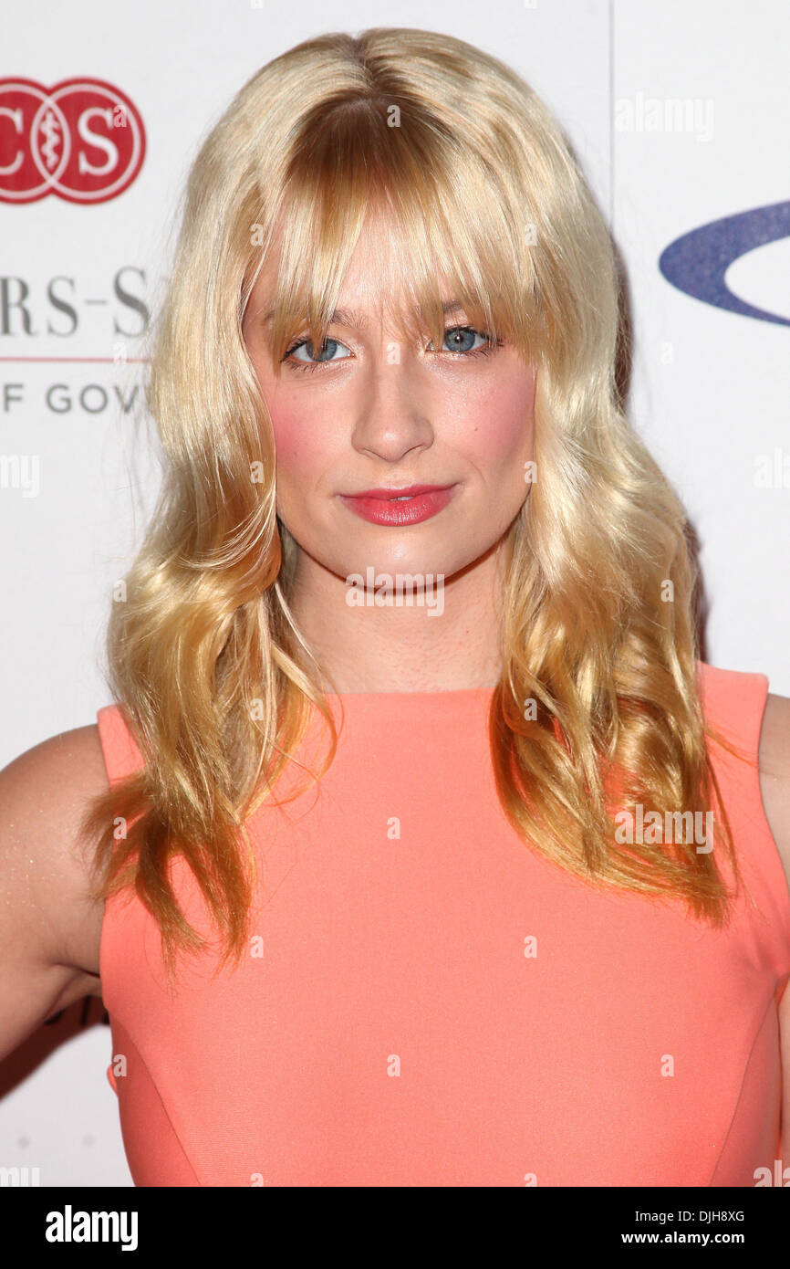 Beth behrs 27th anniversary sports hi-res stock photography and images ...