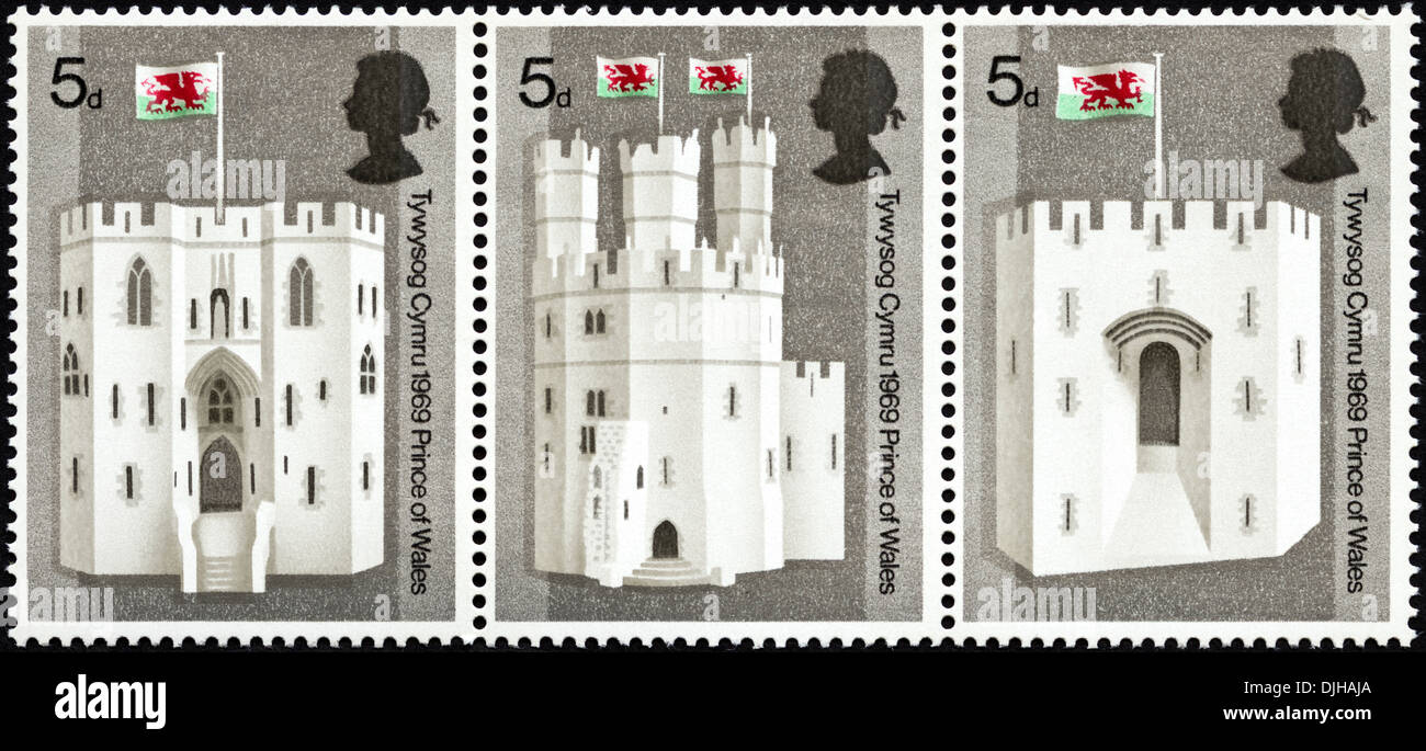 postage stamp United Kingdom 5d featuring Investiture of Prince of ...