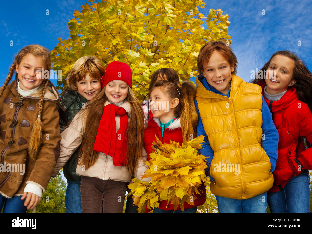 Group of kids playing park hi-res stock photography and images - Alamy