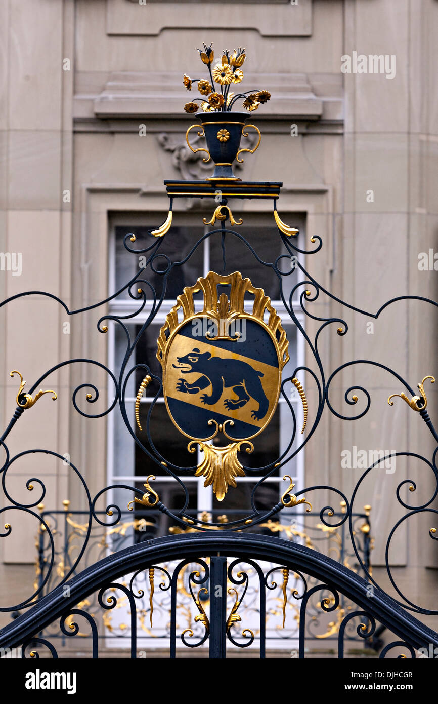 Dc bank emblem hi-res stock photography and images - Alamy