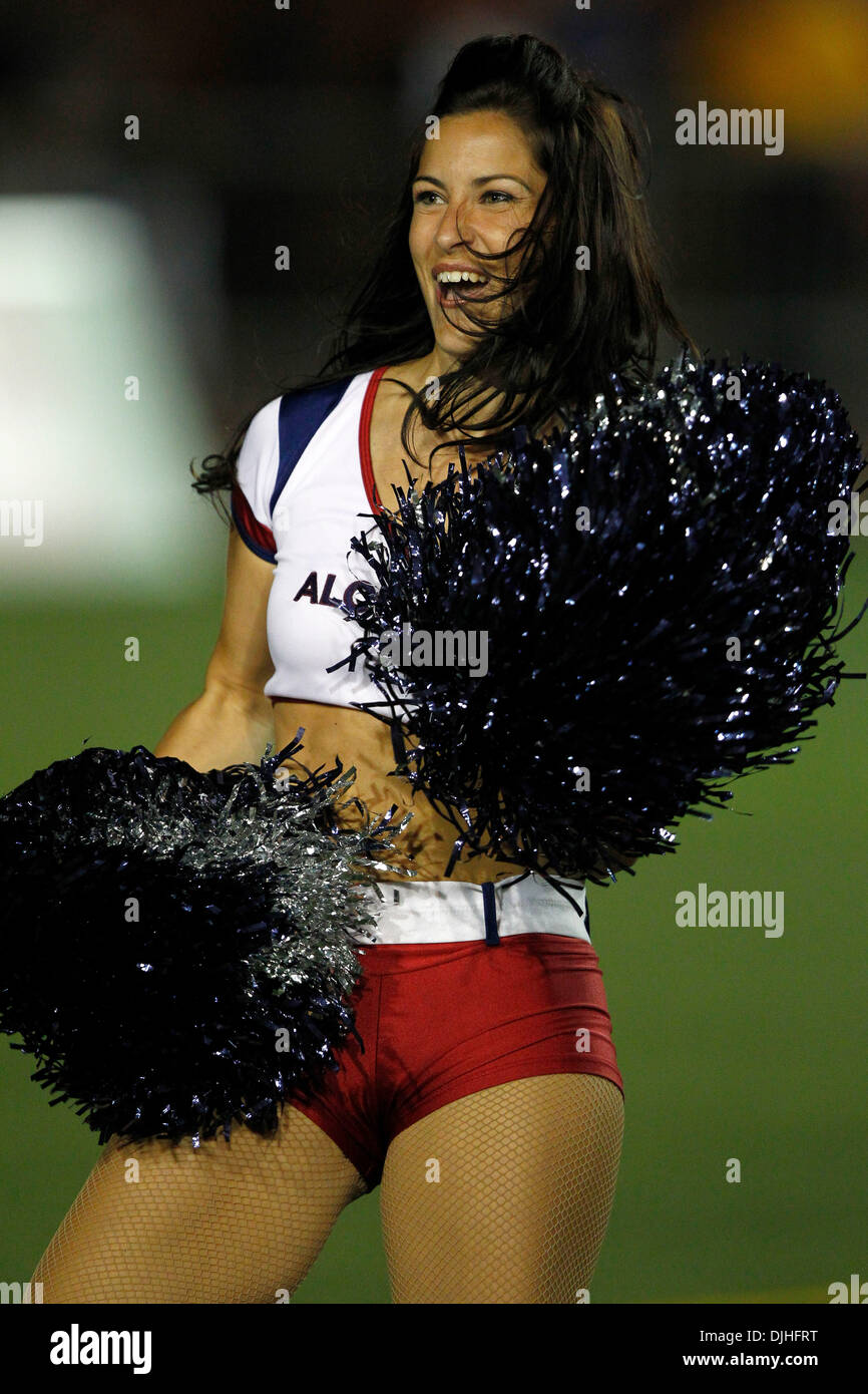 Cfl cheerleaders hi-res stock photography and images - Alamy