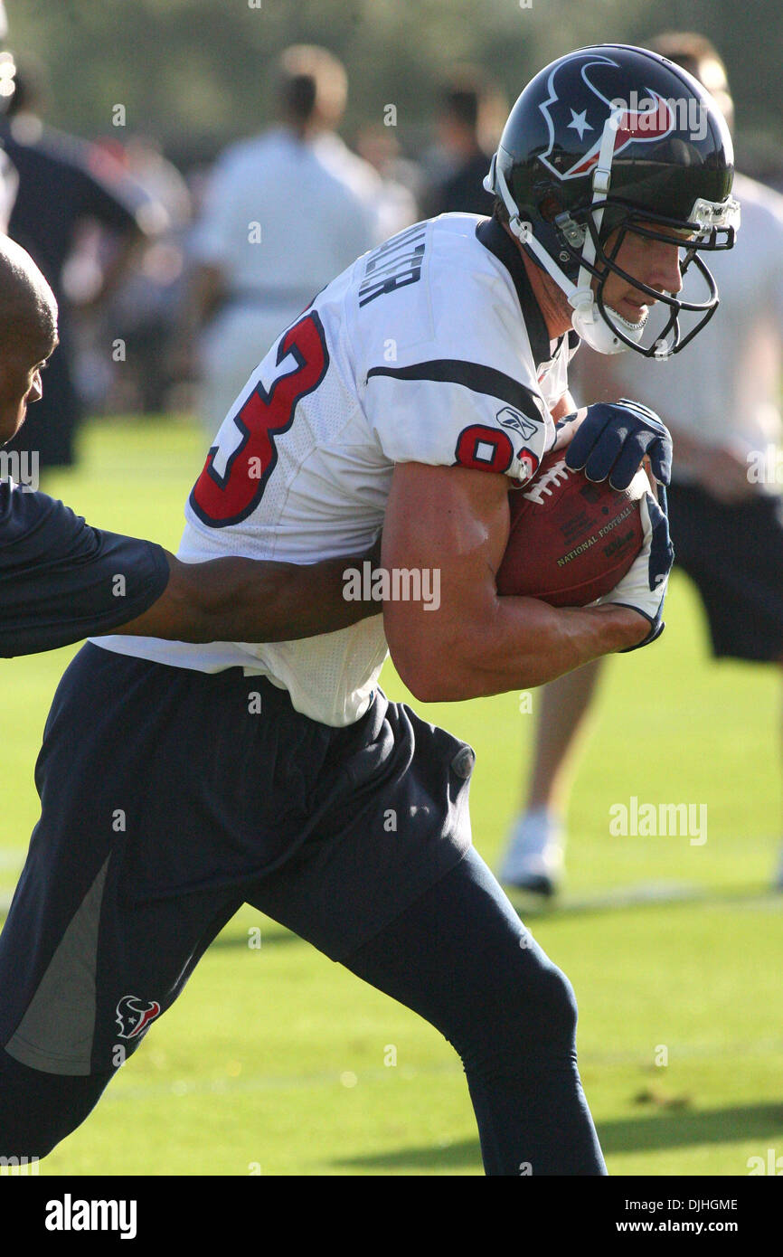 Houston Texans wide receiver Kevin Walter (83) makes a catch. The ...