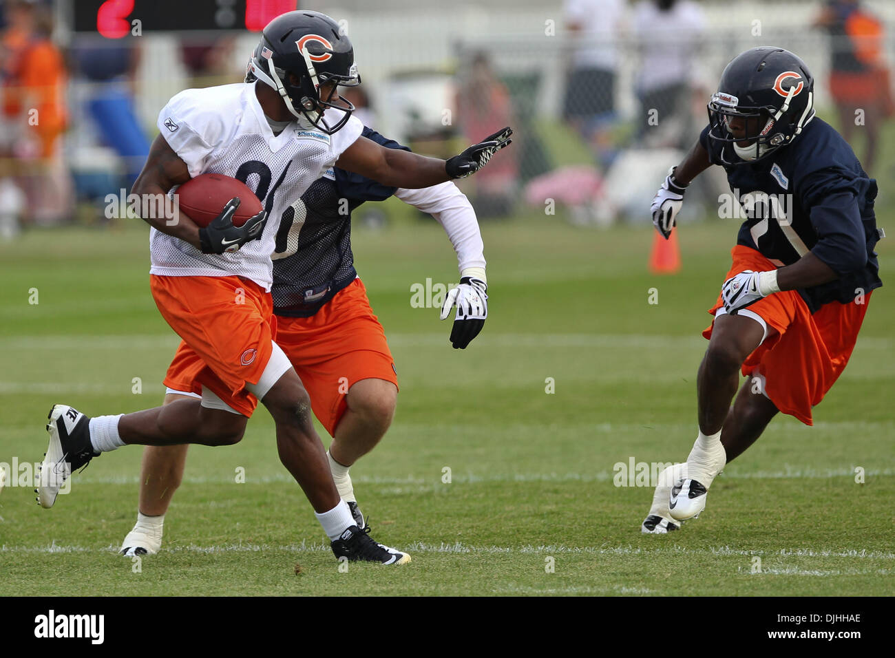 Bears wide receiver Rashied Davis (#81) heads up field during the first ...