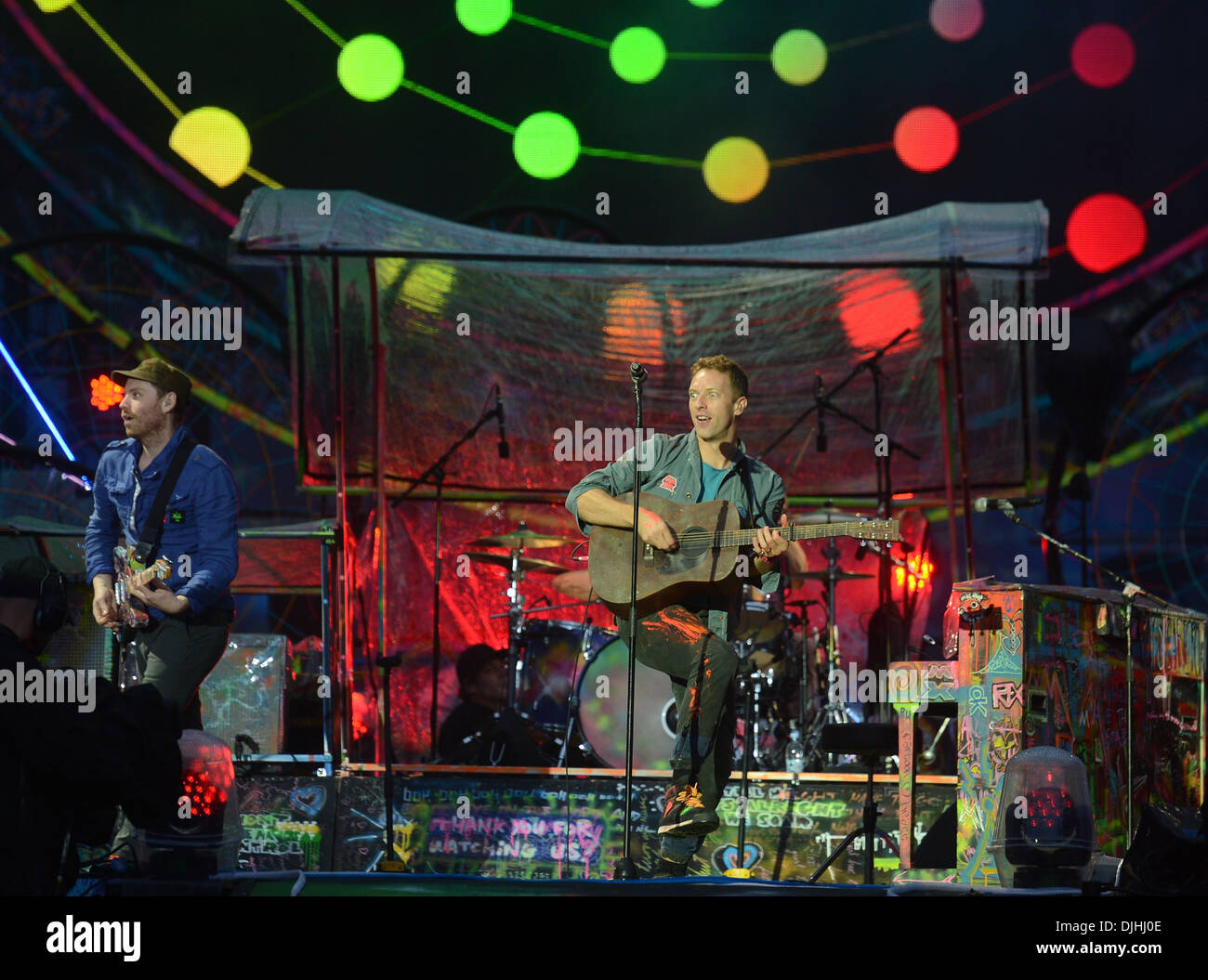 Coldplay performs emirates stadium london hi-res stock photography and ...