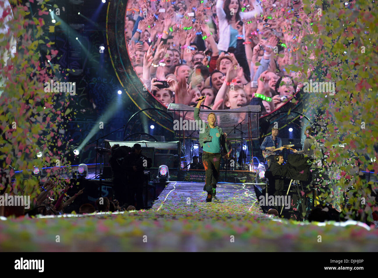 Coldplay performs emirates stadium london hi-res stock photography and ...