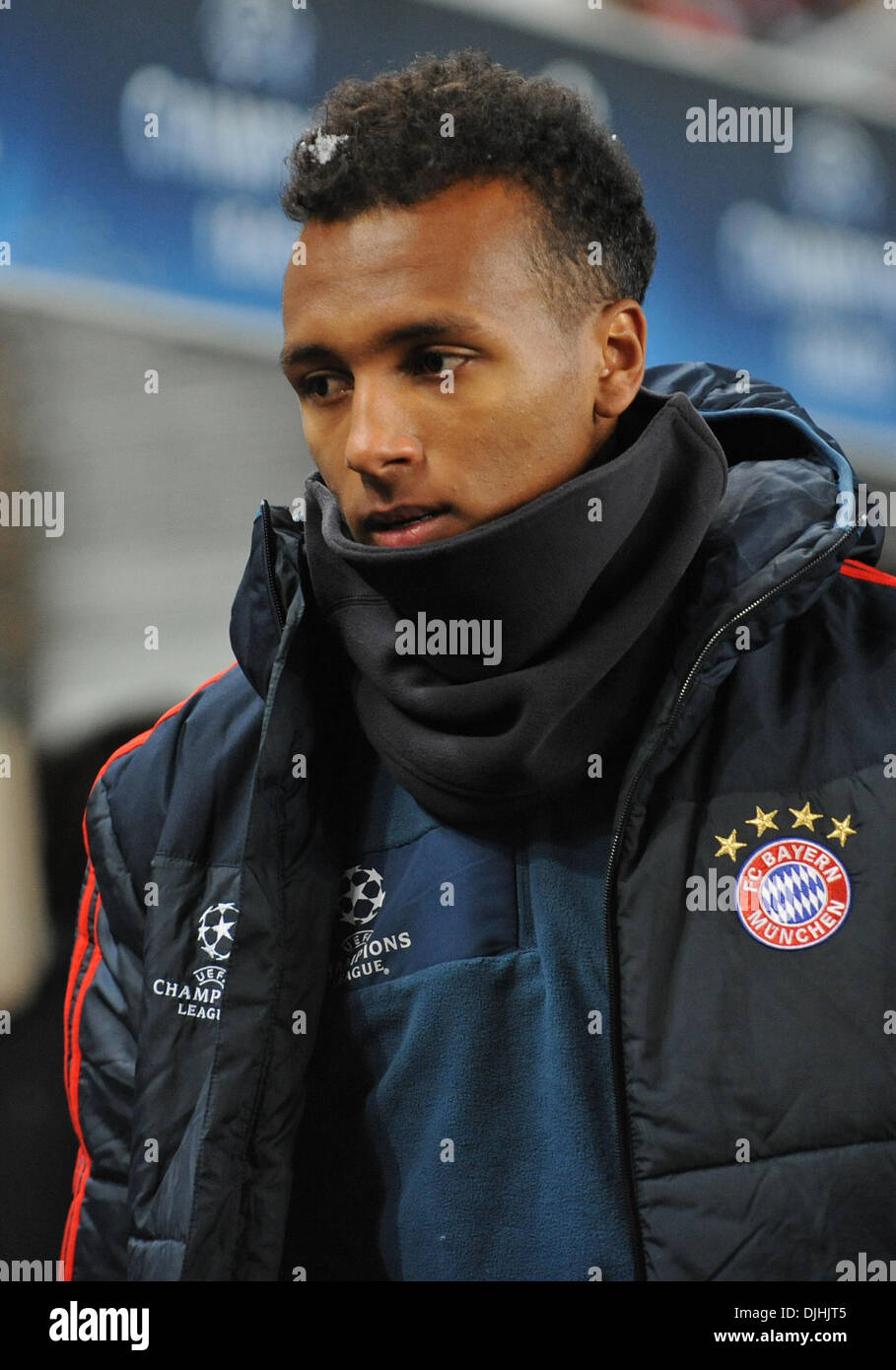 Moscow, Russia. 27th Nov, 2013. Munich's Julian Green goes to the bench ...