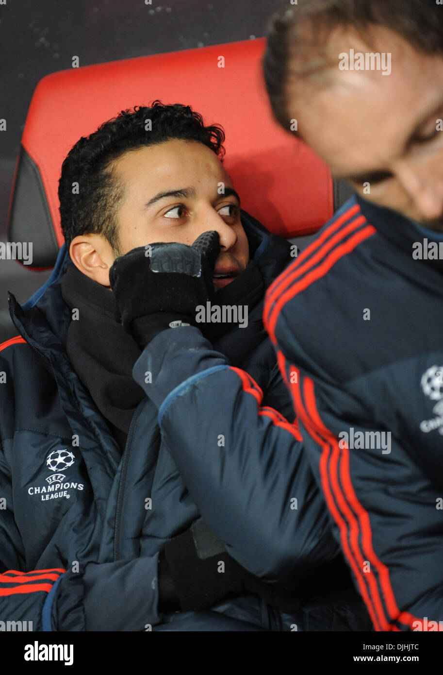 Moscow, Russia. 27th Nov, 2013. Munich's Thiago sits on the bench prior ...