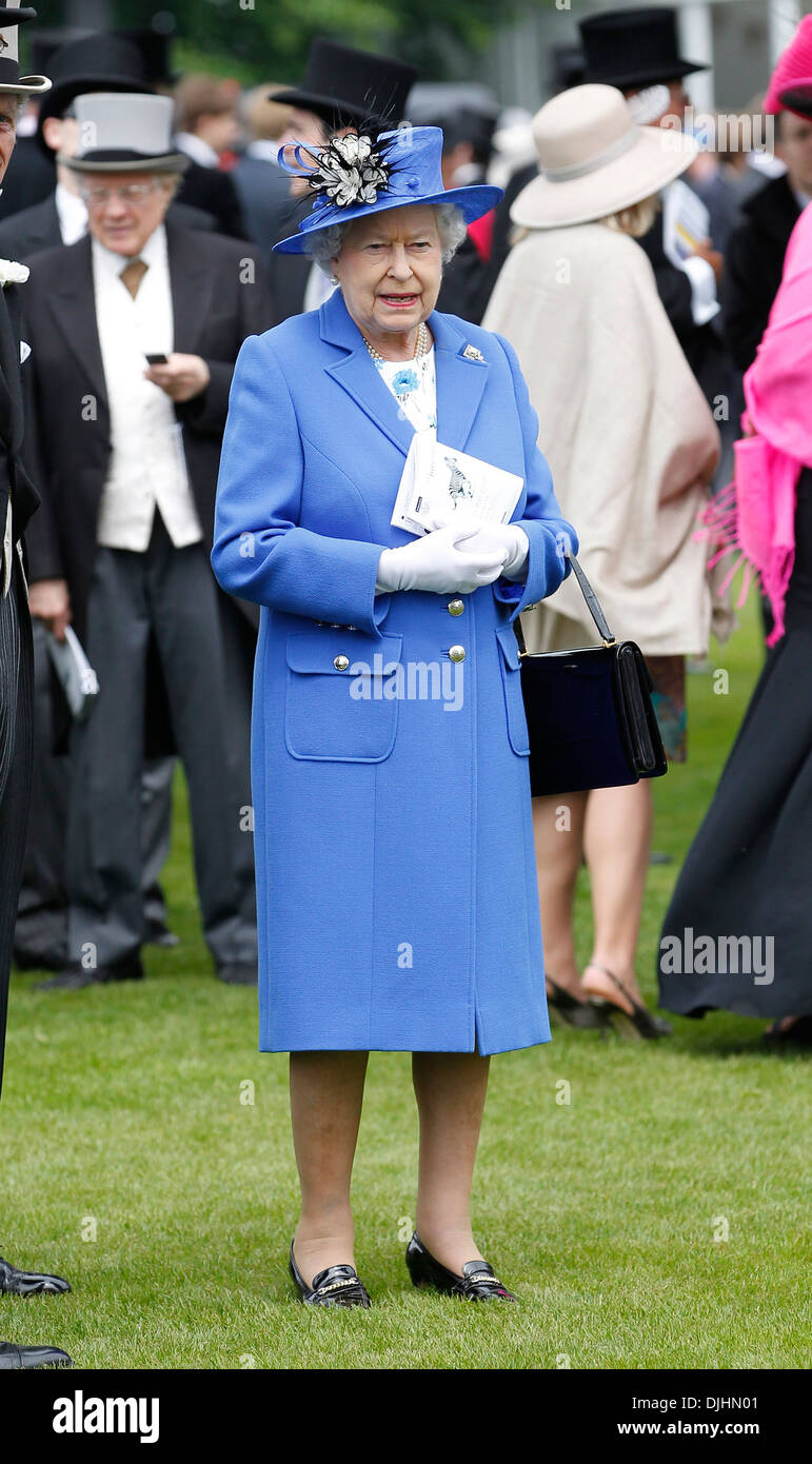 Queen Elizabeth II in paddock inspecting runners for Coronation Cup ...