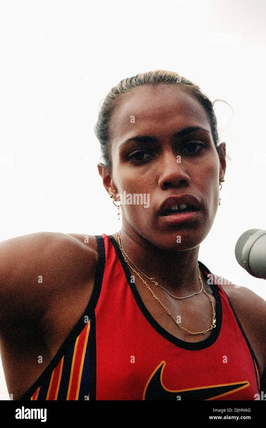 Australian 400m sprinter Cathy Freeman competing at the Securicor Games ...