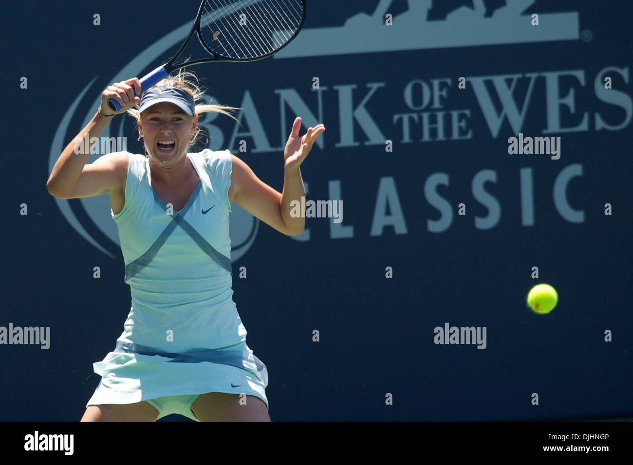 Maria sharapova fell hi-res stock photography and images - Alamy