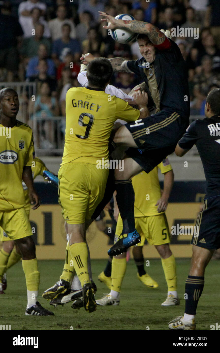 Philadelphia Union defender DANNY CALIFF (#4) goes up against Columbus ...