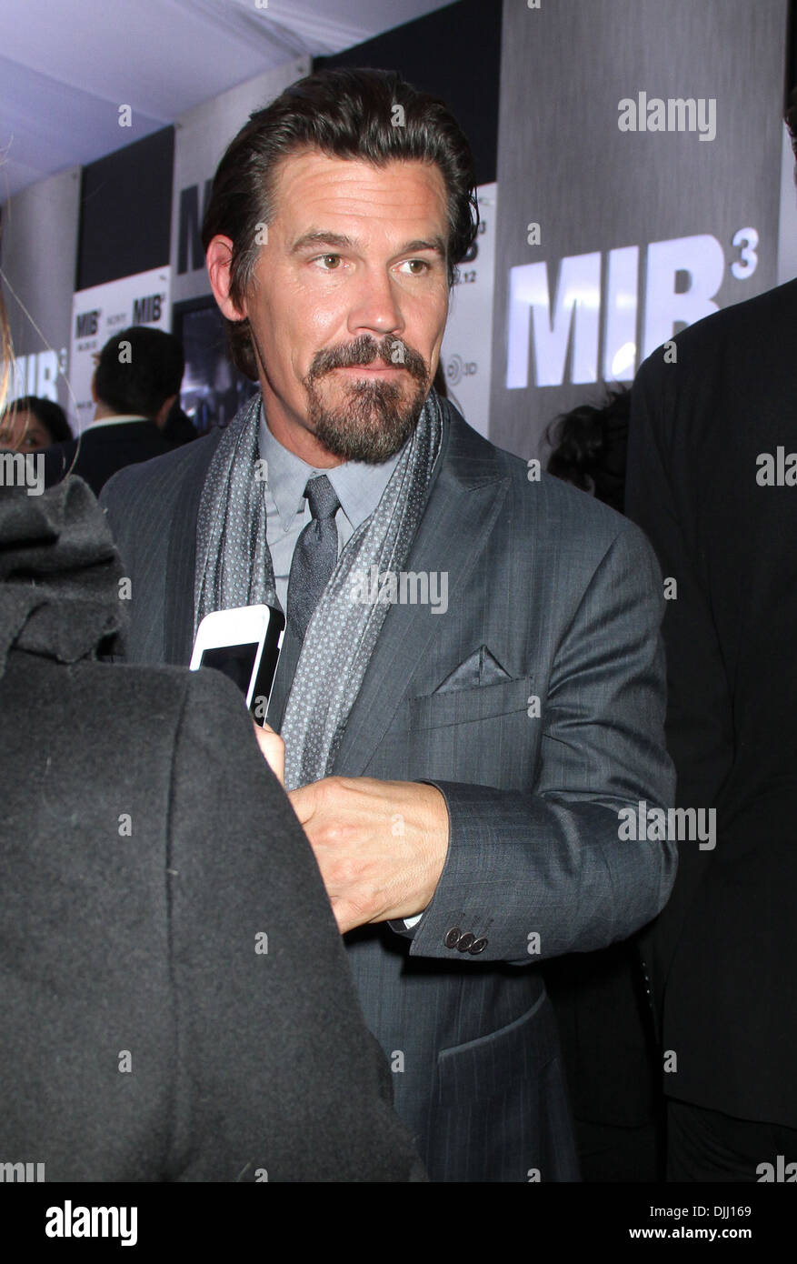 Josh Brolin 'Men in Black III' New York Premiere held at Ziegfeld ...