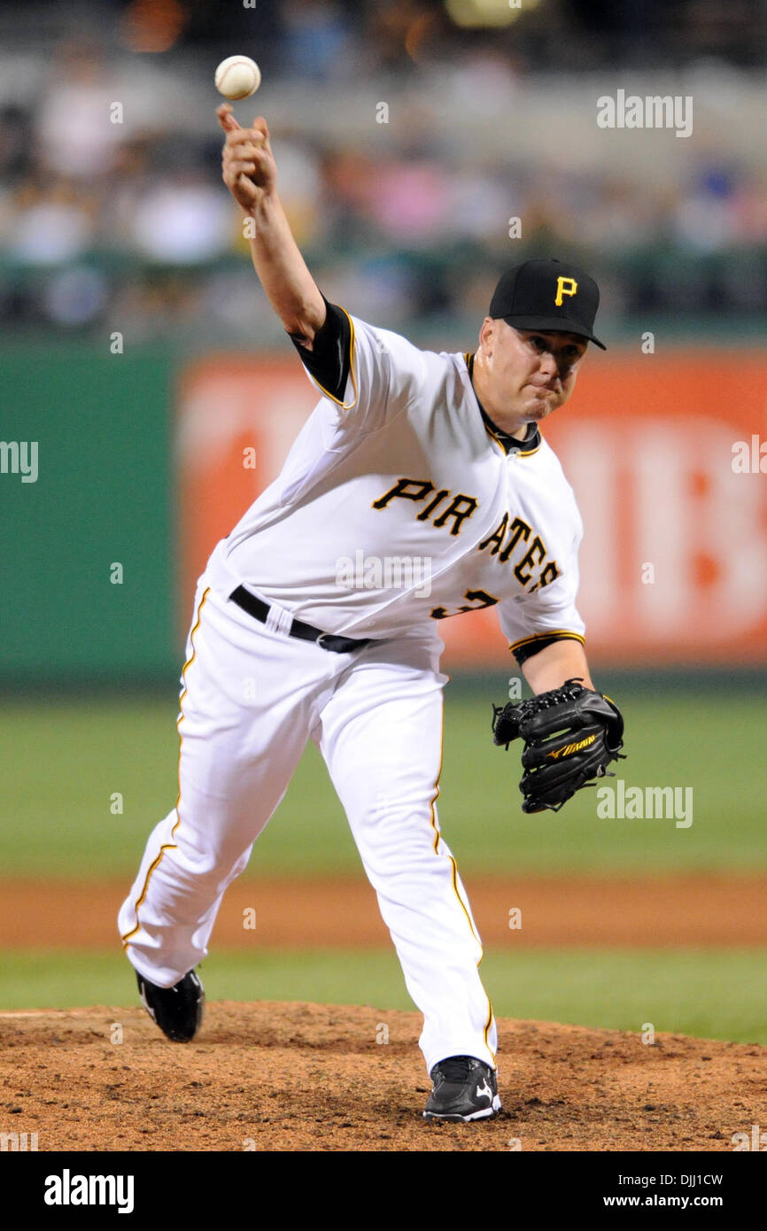 05 August, 2010: Pittsburgh Pirate right handed relief pitcher CHRIS ...