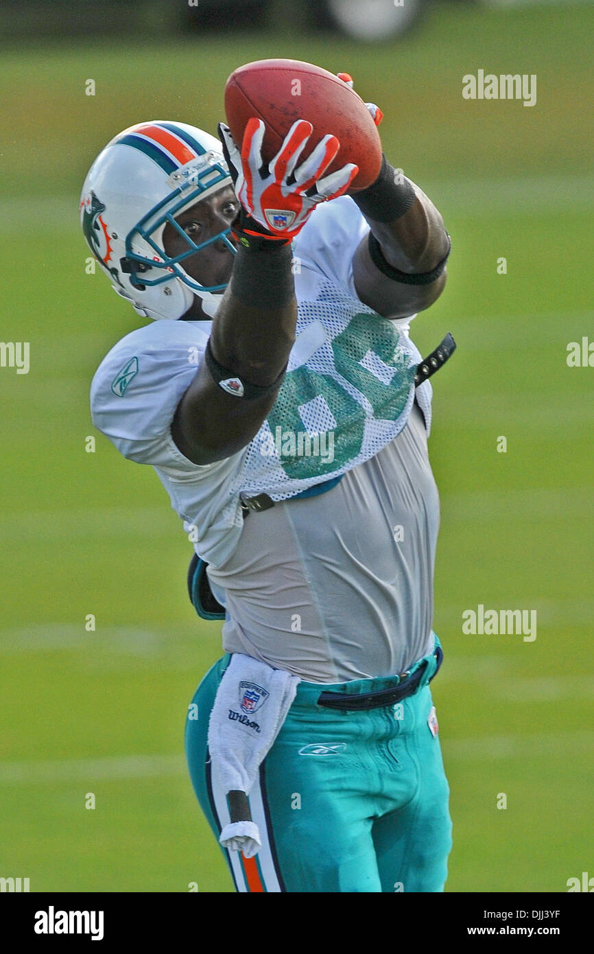 Miami Dolphins WR Taurus Johnson (89) makes a reception during practice ...