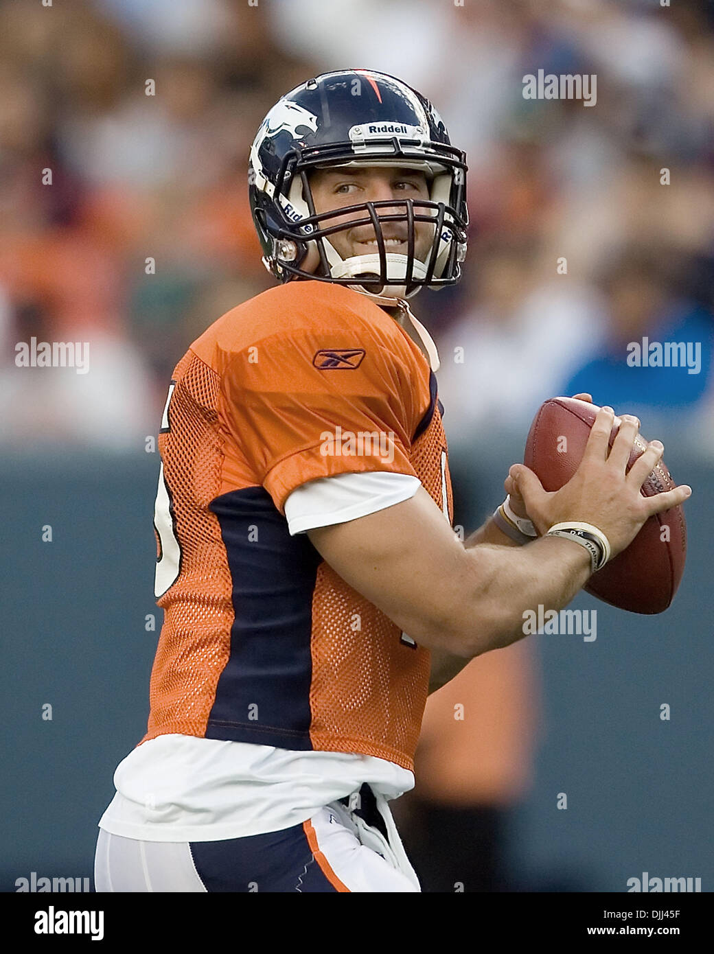 Qb hair cut hi-res stock photography and images - Alamy