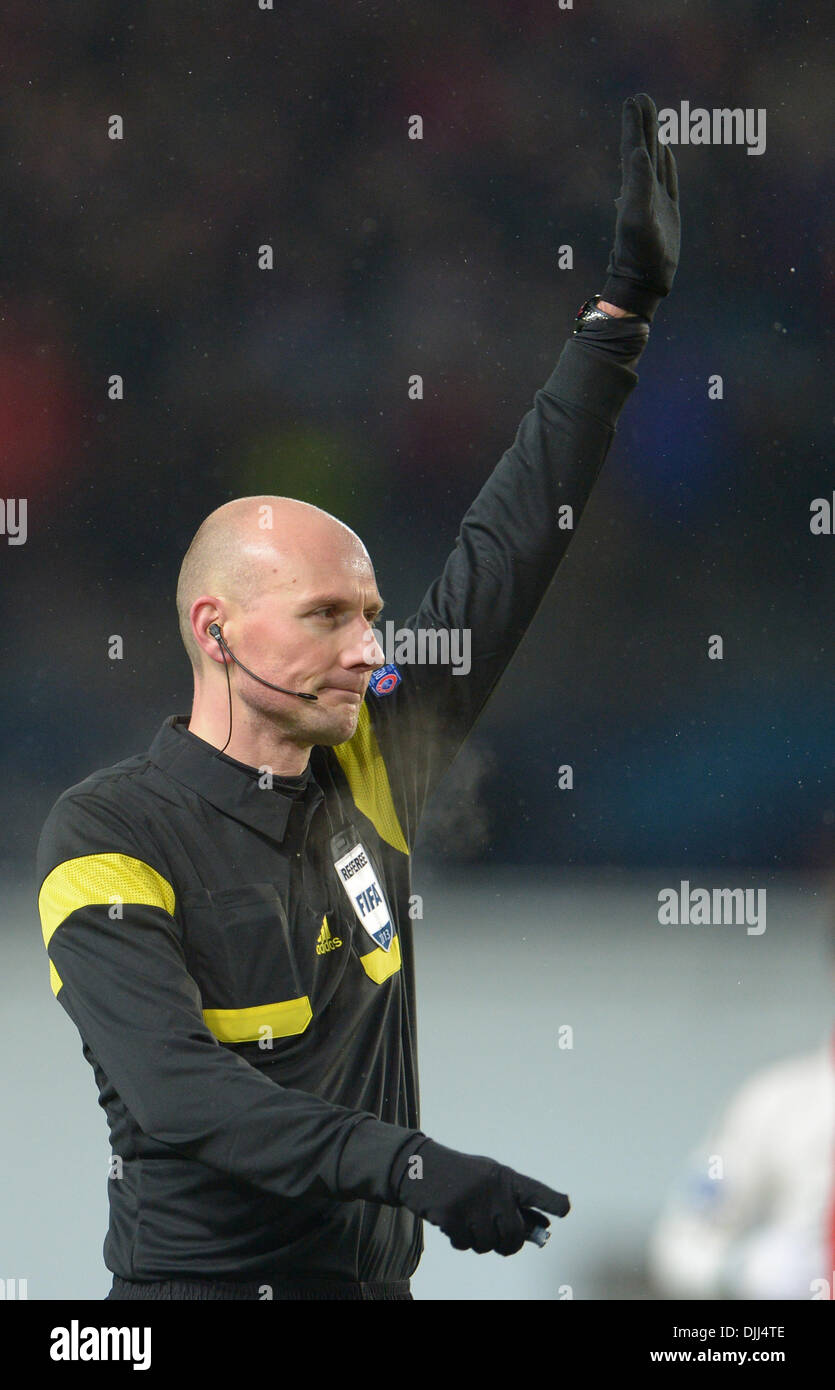 Moscow, Russia. 27th Nov, 2013. Referee Antony Gautier of France ...