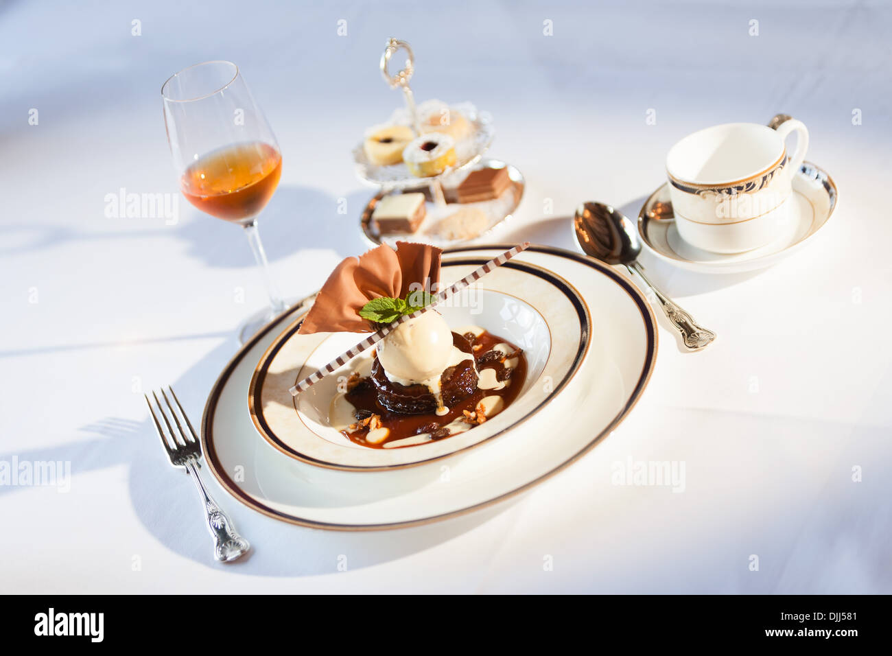 A tasty desert serving Stock Photo - Alamy