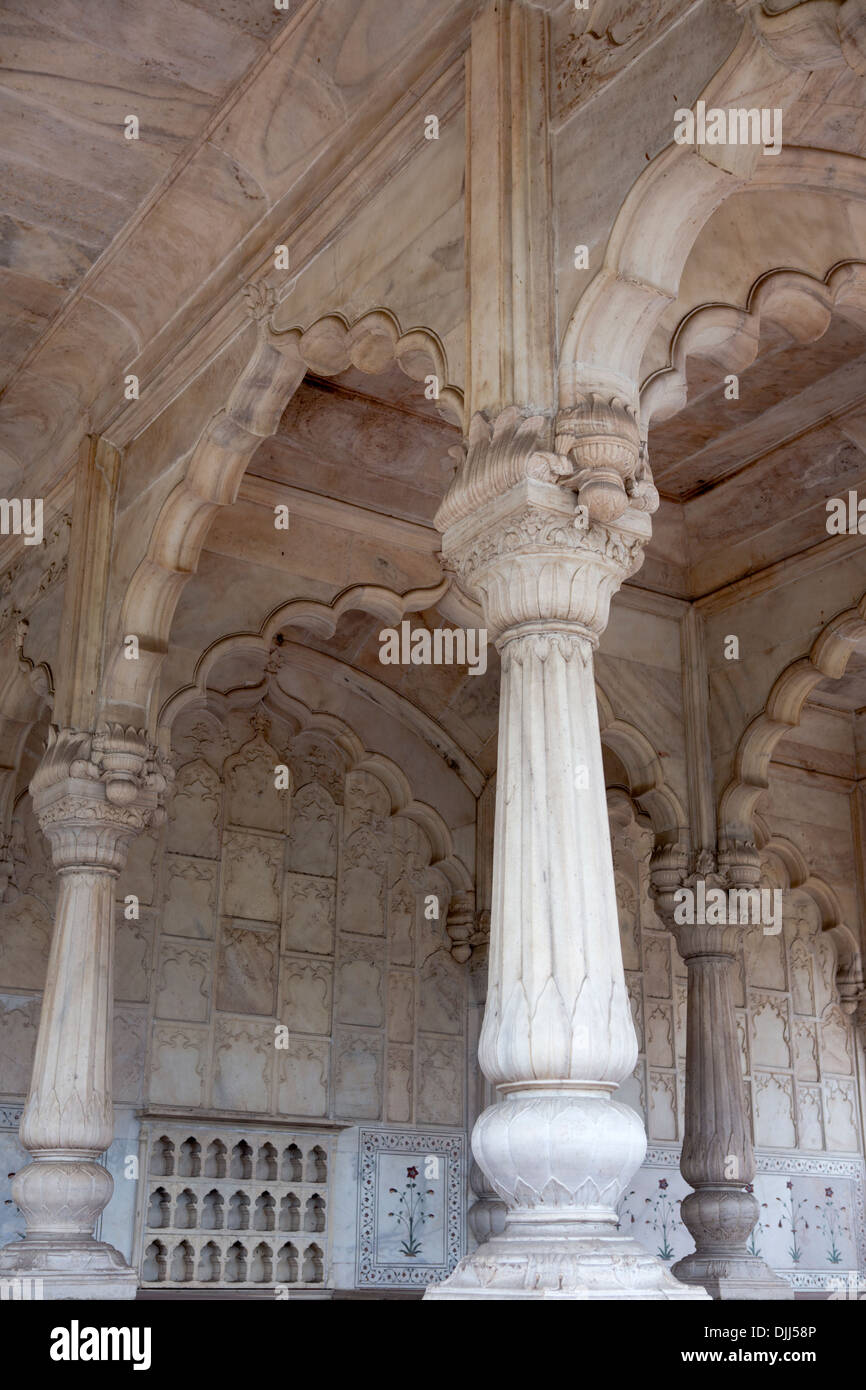 Decorations into the Red Fort palaces Stock Photo - Alamy
