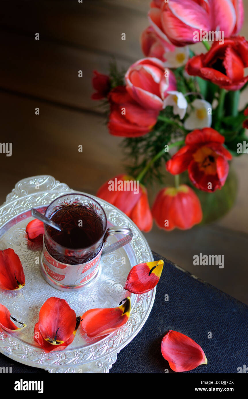 Tea and retro hi-res stock photography and images - Alamy