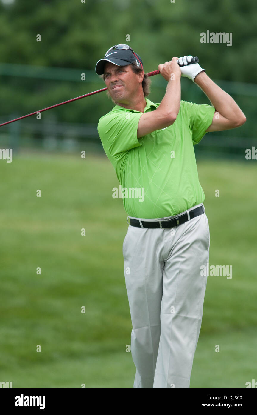 August 8, 2010: Professional golfer STEPHEN AMES watches his tee shot ...