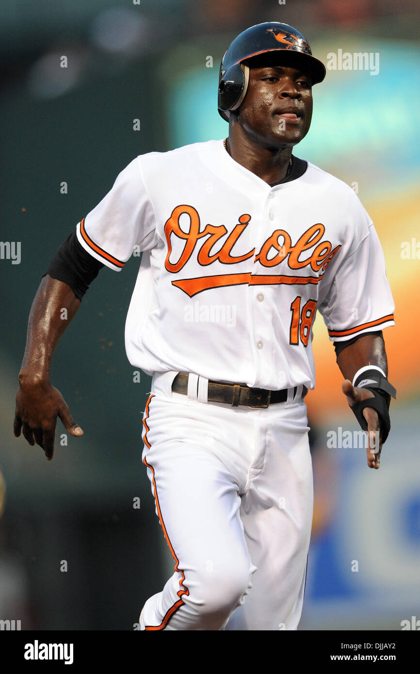 August 09, 2010: Baltimore Orioles left fielder Felix Pie (18) heads ...
