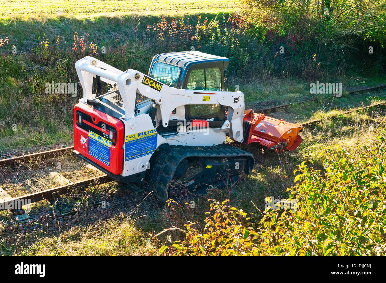Caterpillar track Locami T870 machine clearing railway lines - France ...