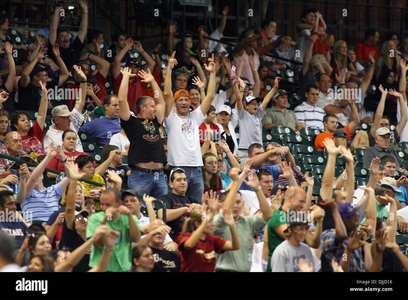 Baseball fans do the wave. The Atlanta Braves defeated the Houston ...