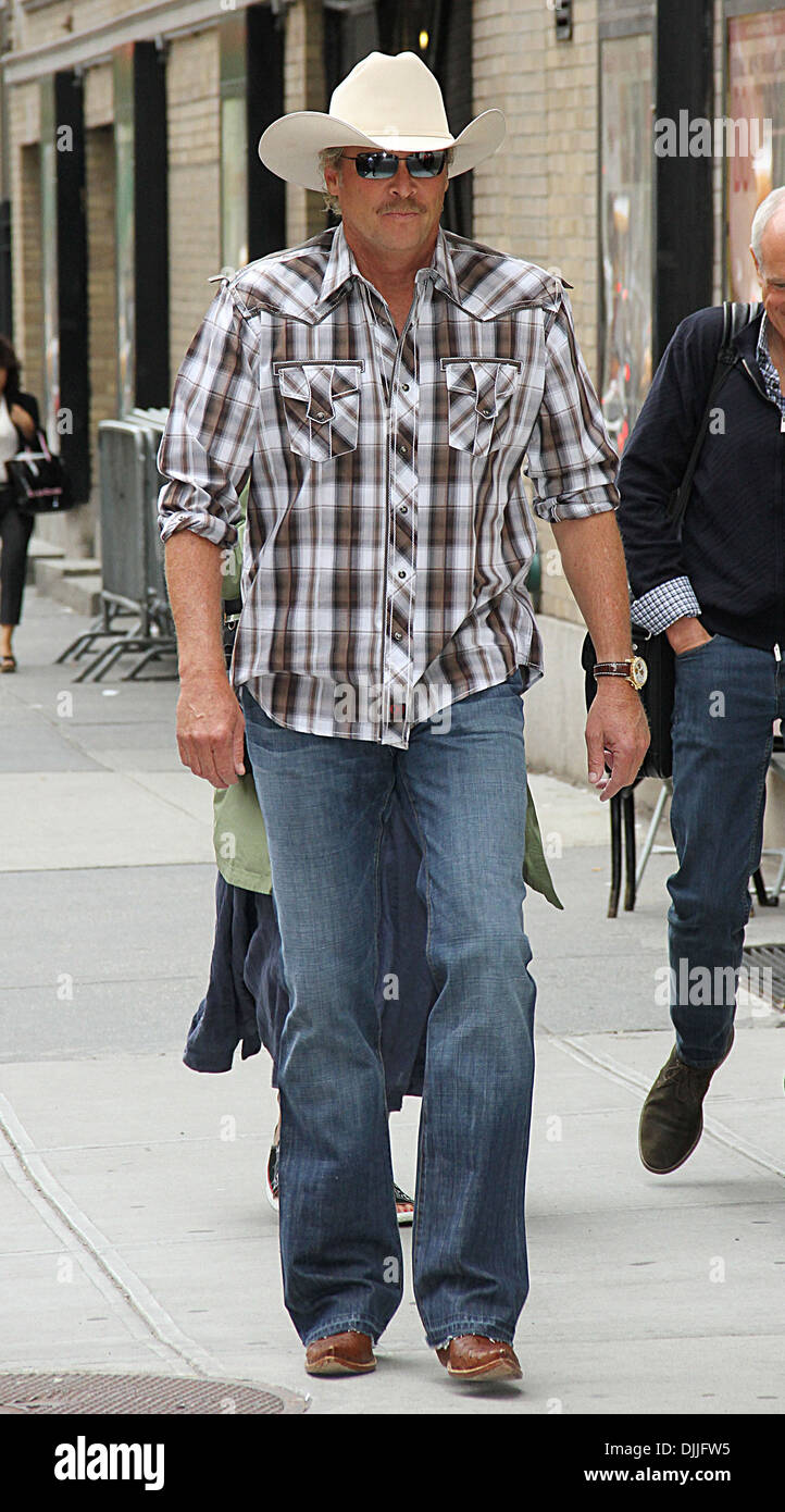 Alan Jackson Celebrities arriving at Ed Sullivan Theater for 'The Late ...