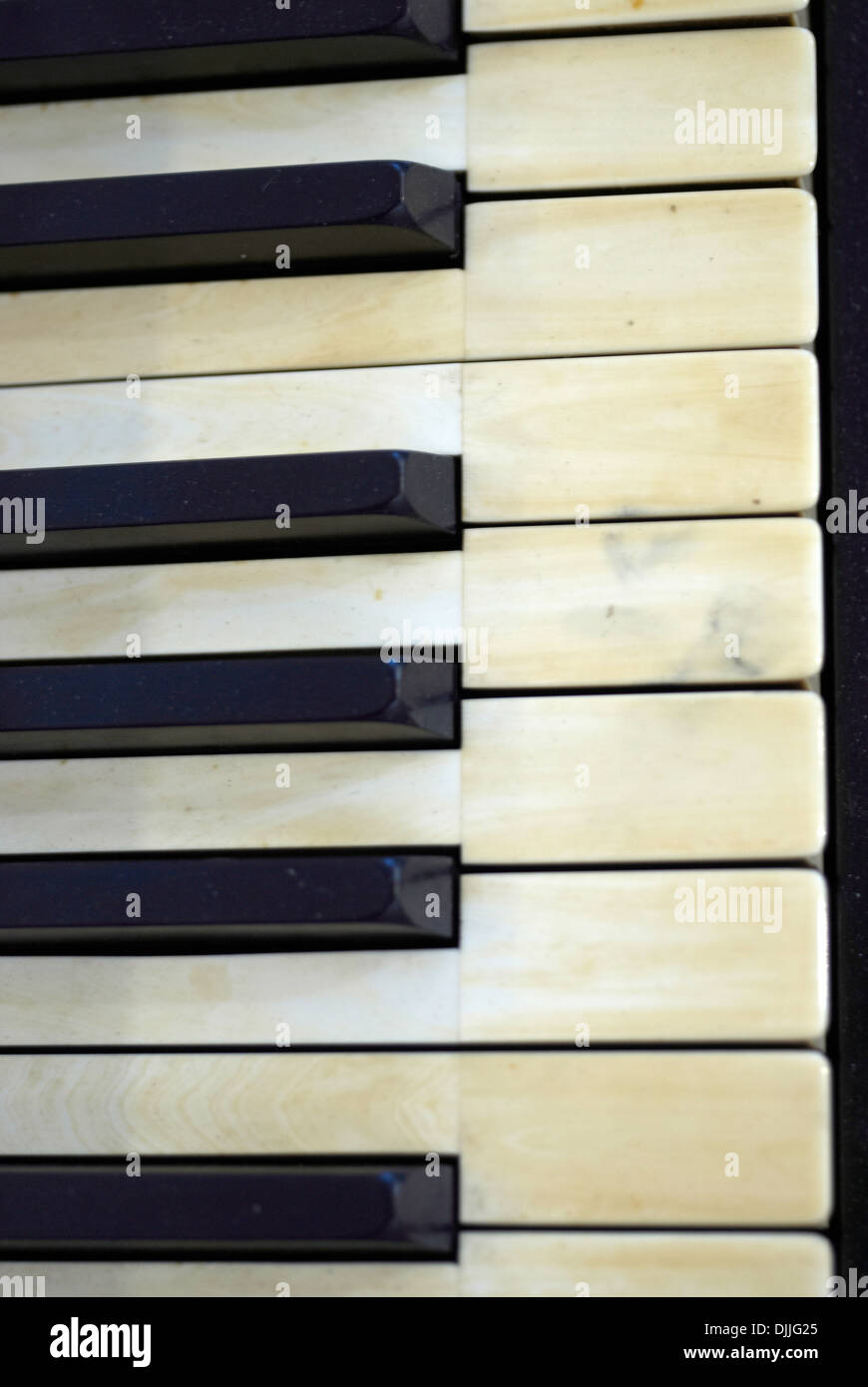 old piano keys Stock Photo - Alamy