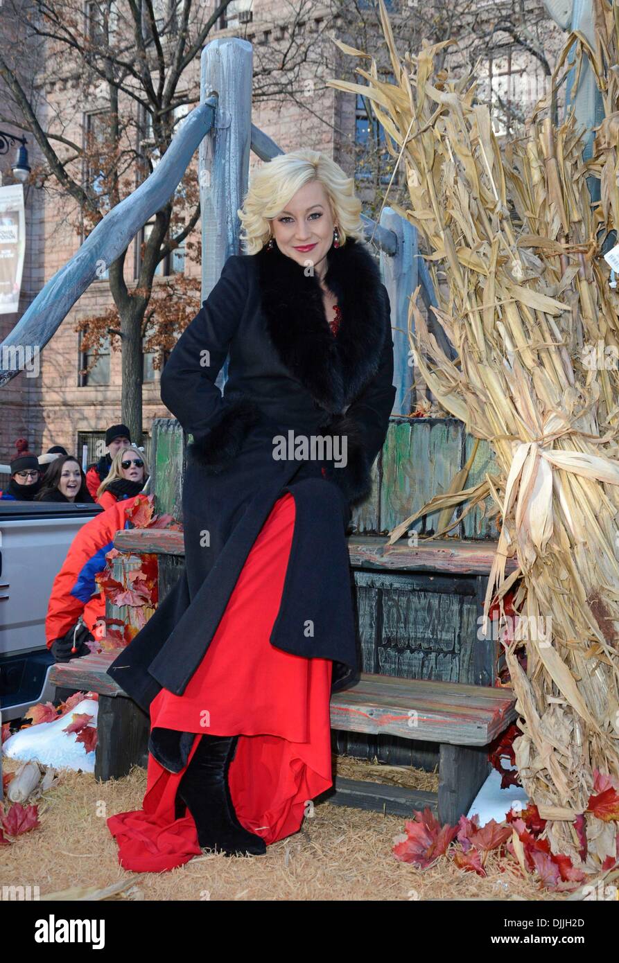 New York, NY, USA. 28th Nov, 2013. Kellie Pickler in attendance for ...